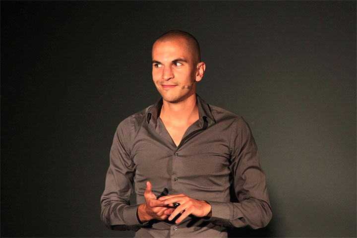 Julien : spectacle humoriste